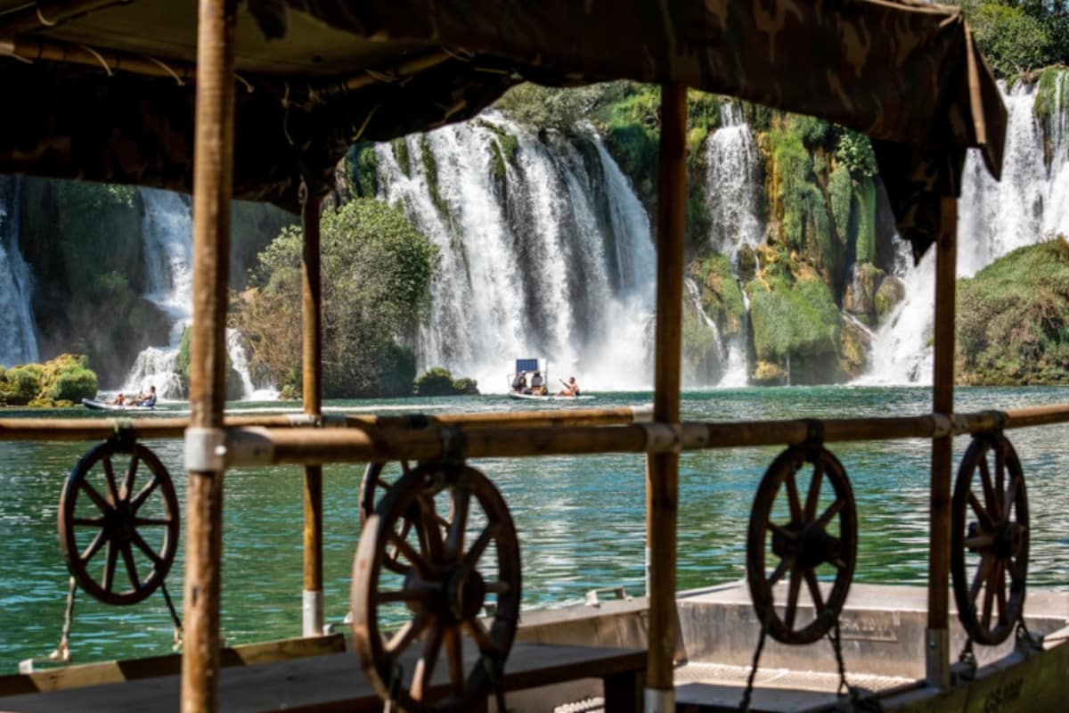 Mostar and Kravice Waterfalls Day Tour from Dubrovnik + Pick-up